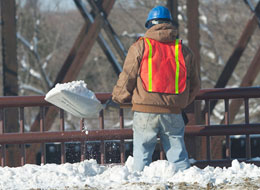 Working Safely in Cold Weather | Safety Training Videos | OSHA Safety ...